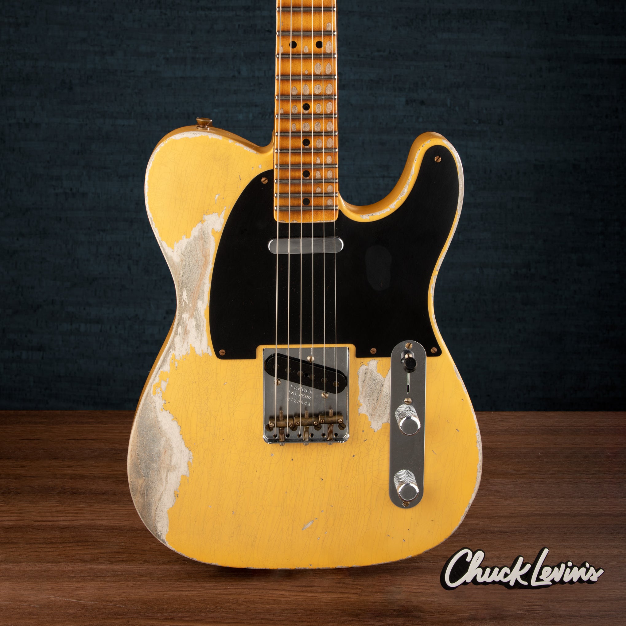 Fender — Chuck Levin's Washington Music Center